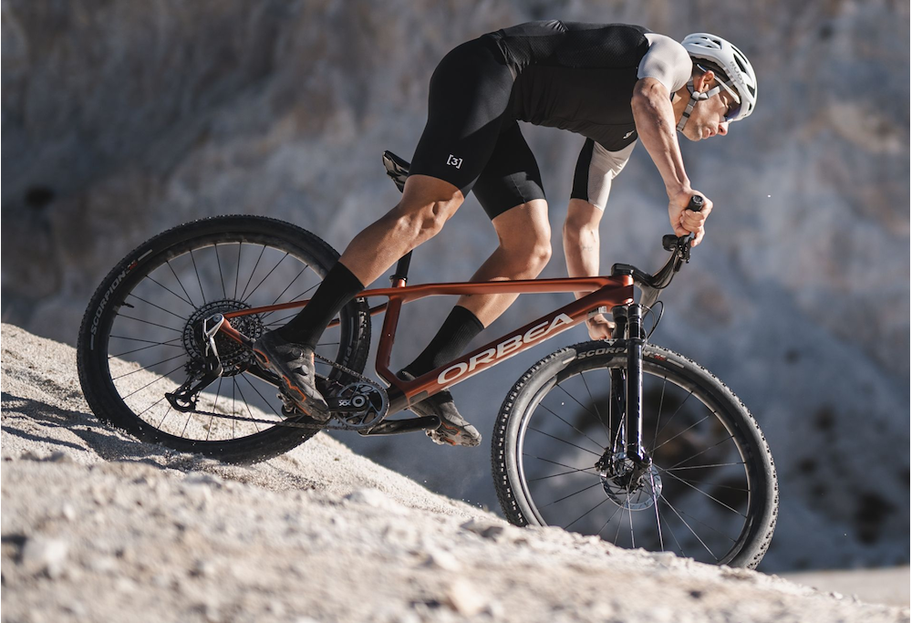 Orbea Alma M20 | MTB Hardtail | Mars Red-Met Burgundy | TCMcykel.se